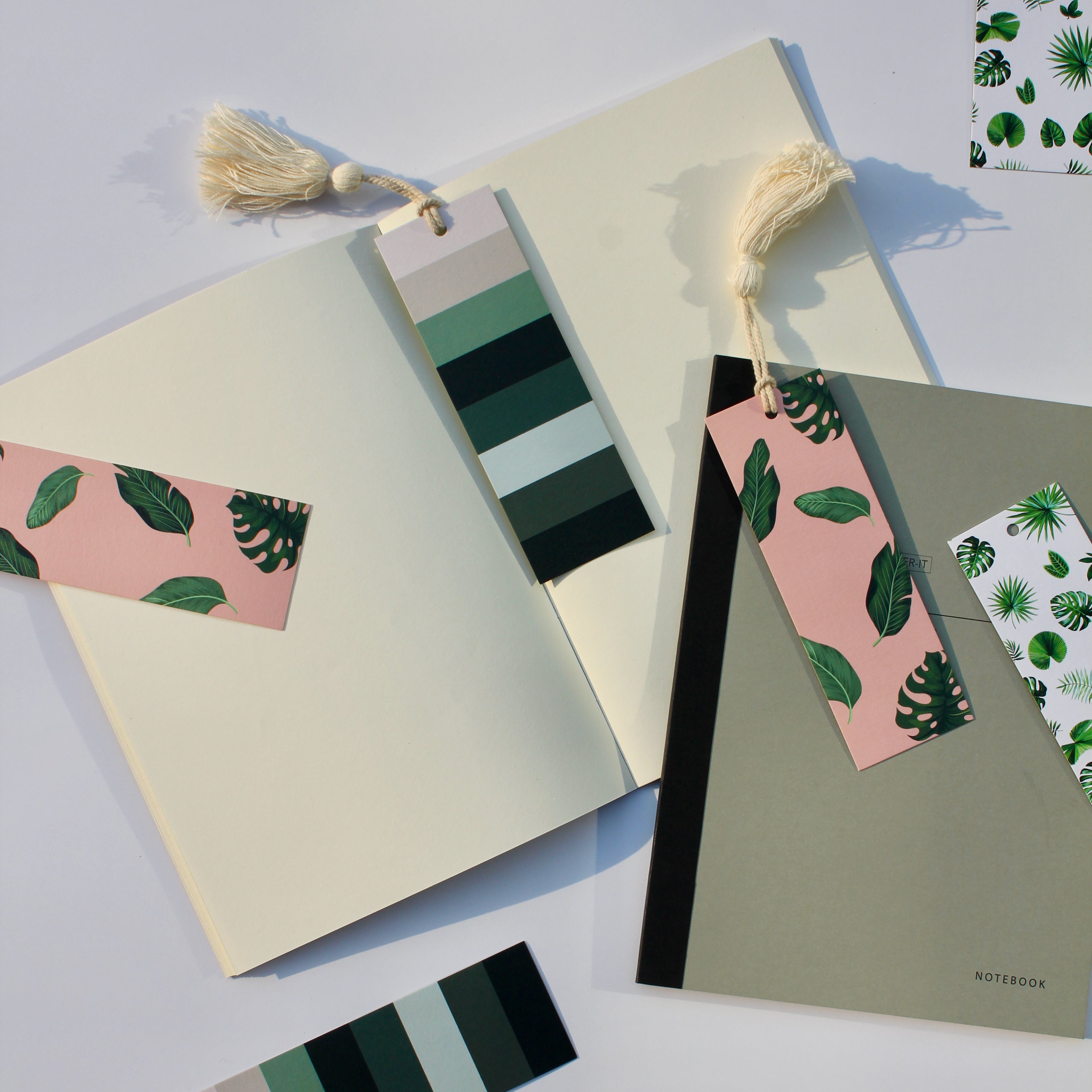 Escape bookmarks (set of 6)